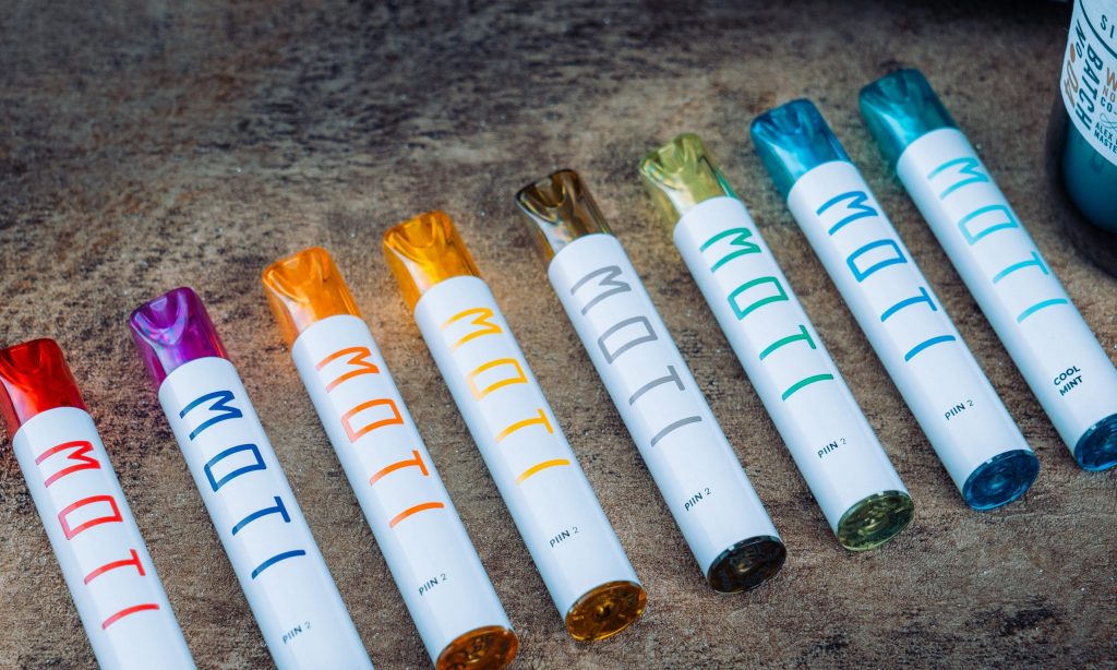 MOTI Piin 2 Disposable Vape Review - A Must-Have for Summer - My Vape ...
