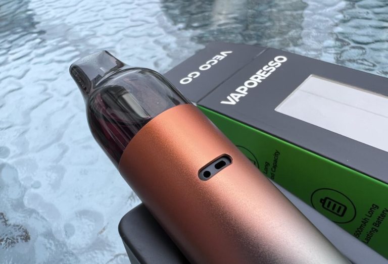 Vaporesso Veco Go by Vaporesso – A Mid-Range Mod Pod Vape Balancing Style, Performance, and ...